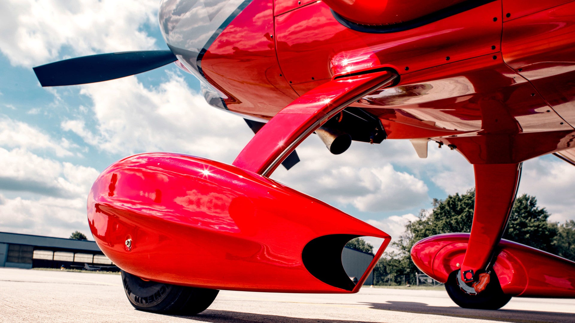 EXTRA AIRCRAFT | ©Extra Flugzeugproduktions - und Vertriebs- GmbH ...